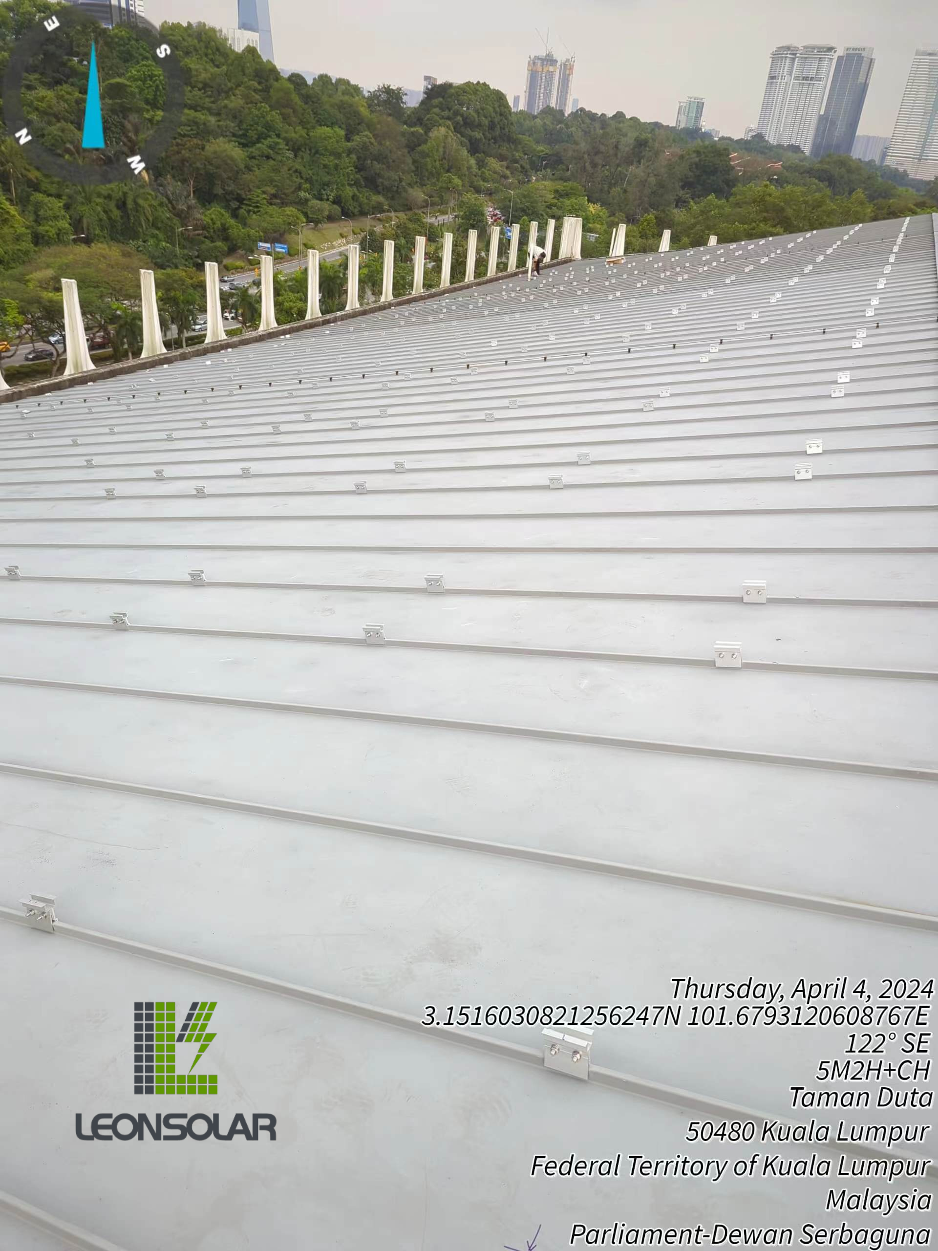 Railless clamp commercial roof project in Malaysia